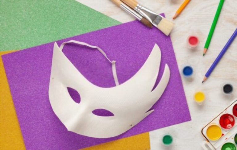 Top 12 Shoe Box Float Ideas - The Shoe Box NYC