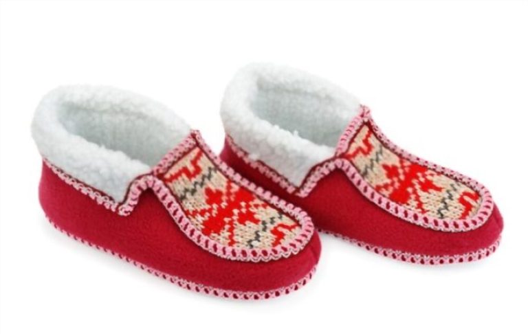 7 Types Of House Slippers: Differences Explained - The Shoe Box NYC