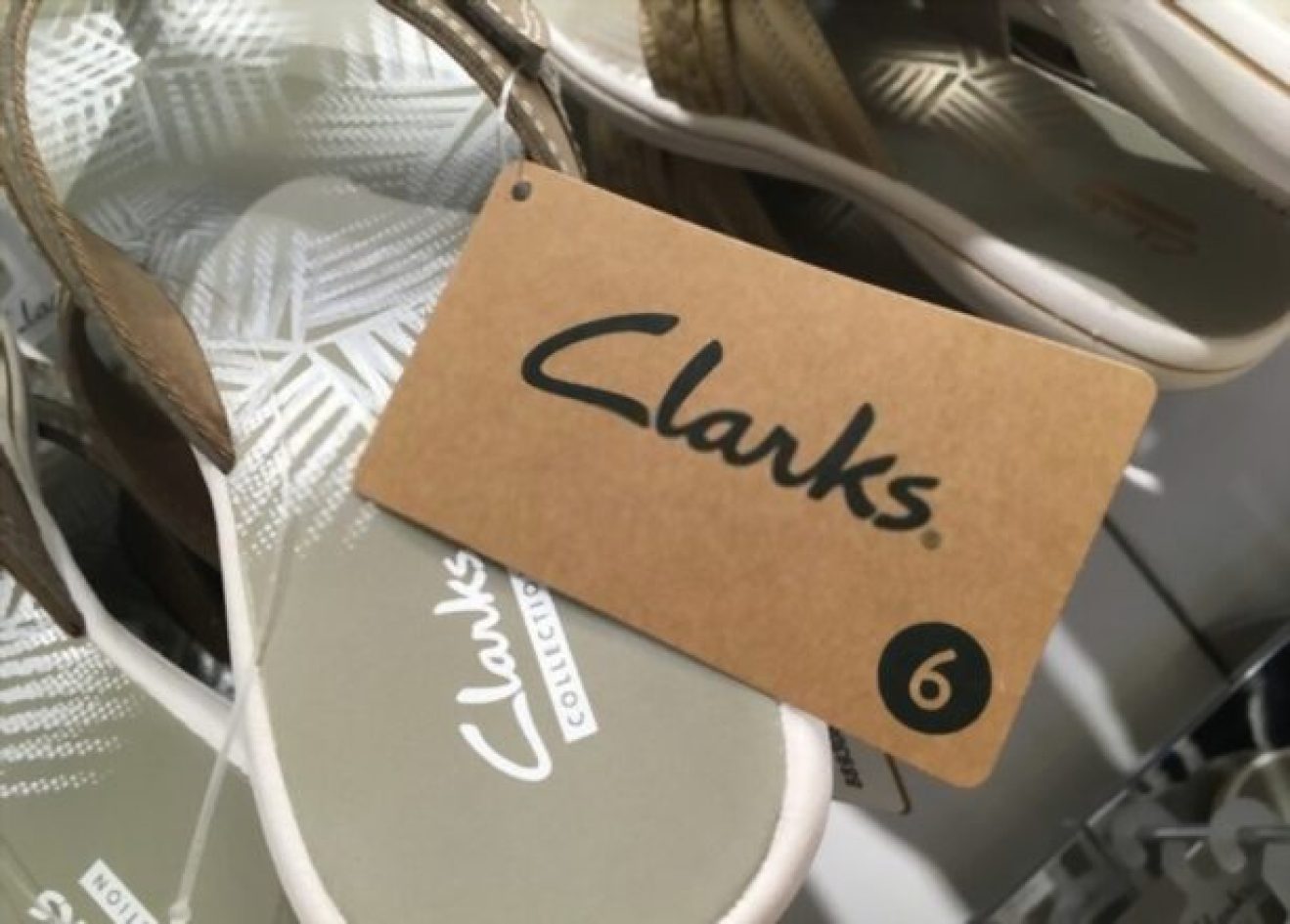 Clarks Shoe Size Chart: How To Fit Clarks Shoes? - The Shoe Box NYC