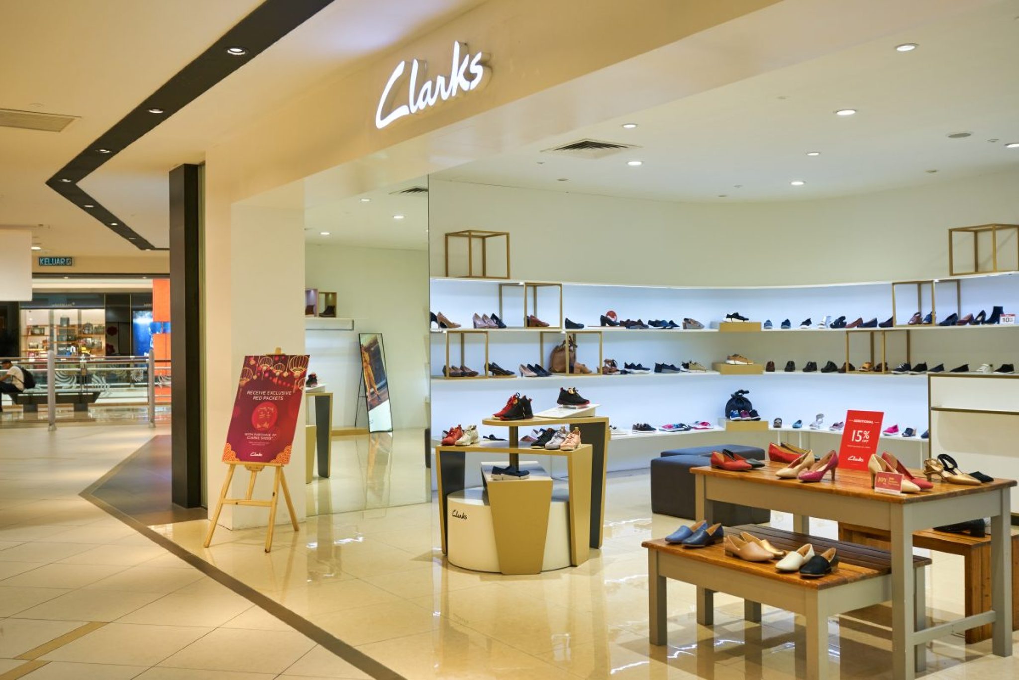 Clarks Shoe Size Chart: How To Fit Clarks Shoes? - The Shoe Box NYC