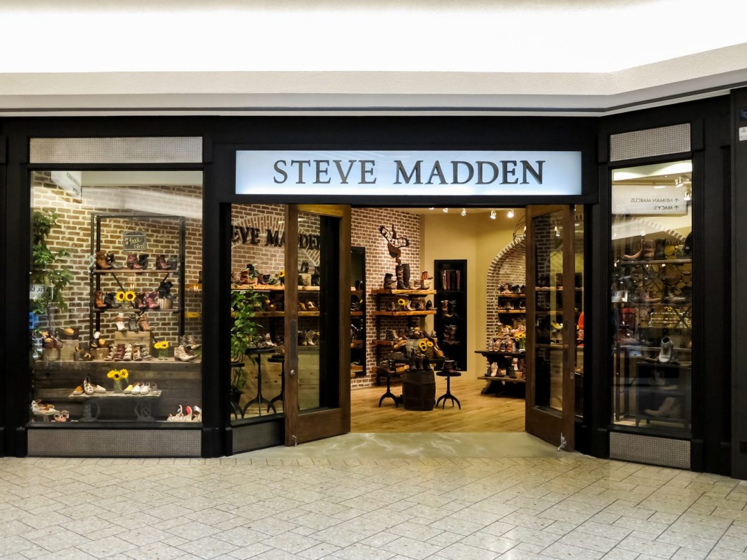 Steve Madden Shoe Size Chart: FAQs - The Shoe Box NYC