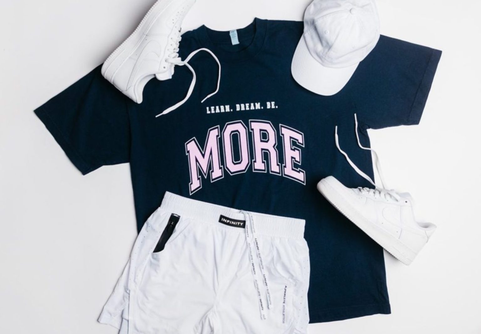 Alphalete Size Chart: 9 Tips For Choosing Gym Clothes - The Shoe Box NYC