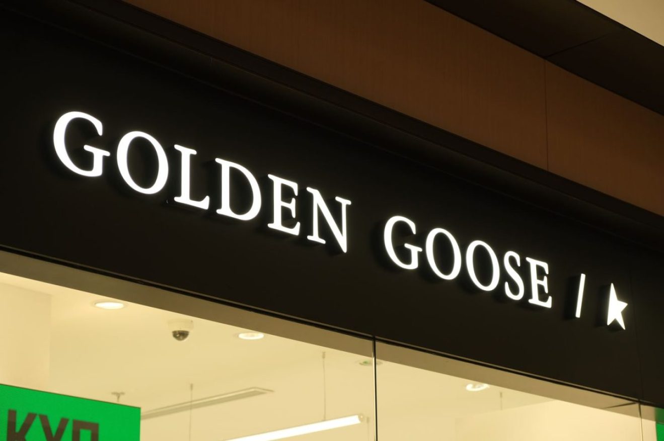 Golden Goose Size Chart: Do Golden Goose Shoes Run True to Size? - The ...