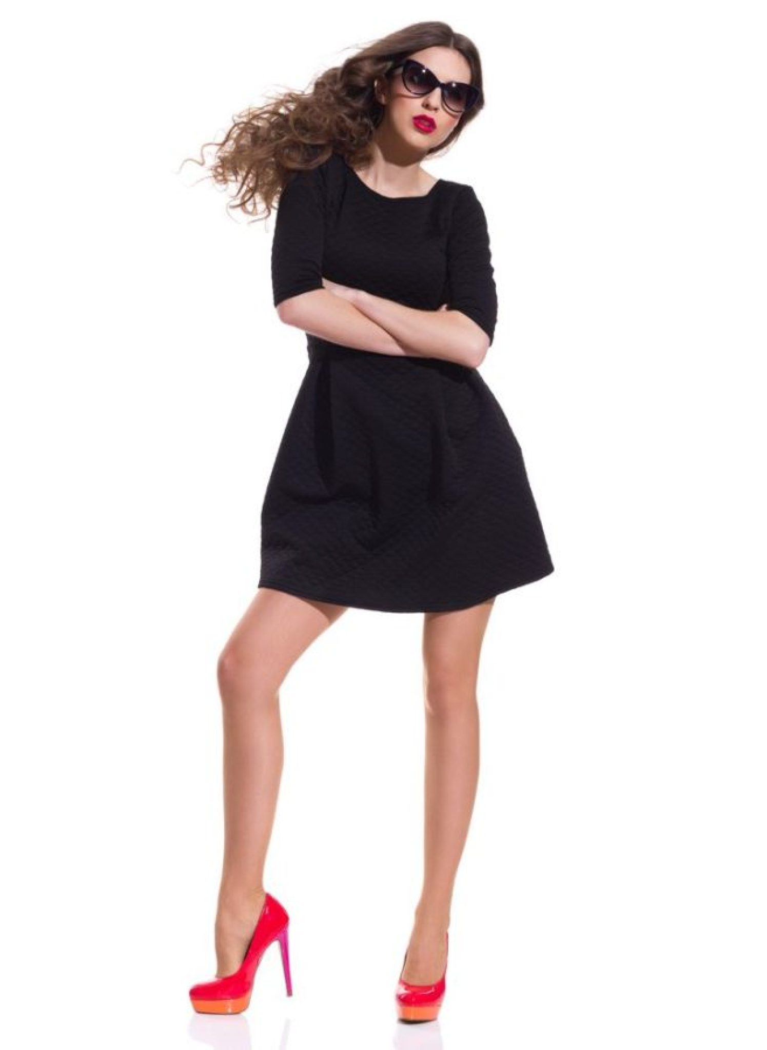 How to Wear Red Pumps: 16 Ways That Make You Look More Flattering - The ...