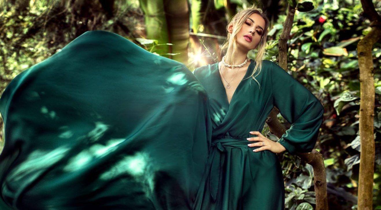 How to Look Gorgeous In A Maxi Dress? - The Shoe Box NYC