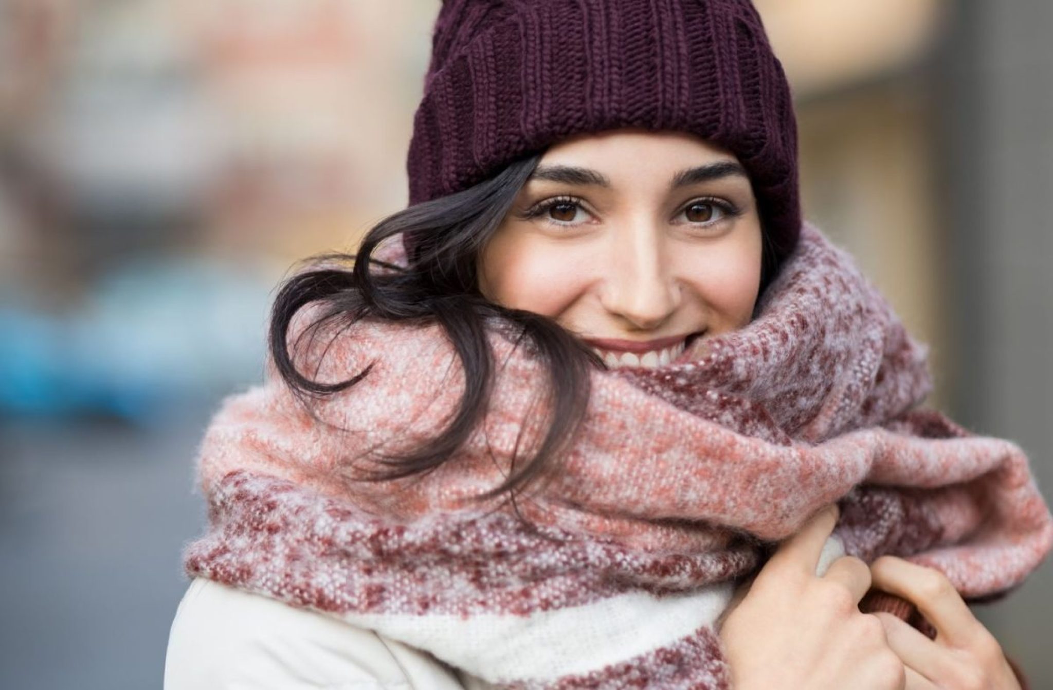 How To Wear Scarves: An Ultimate Guide on Styling and Buying the Right ...