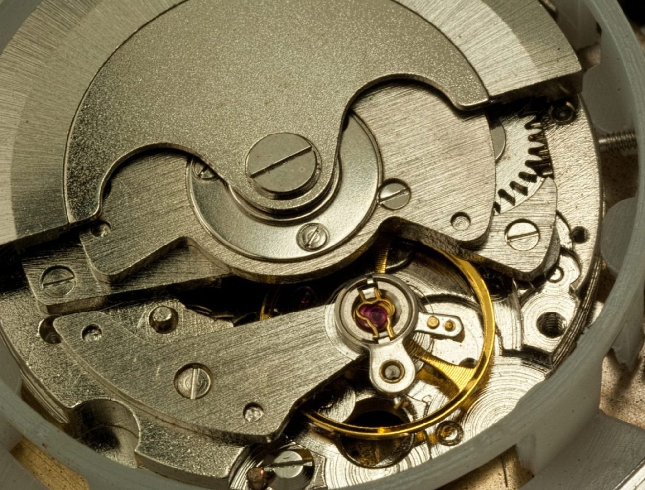 What Is An Automatic Watch? - The Shoe Box NYC