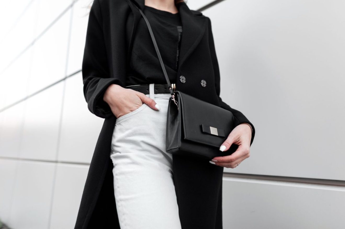 An Ultimate Guide On Buying and Wearing Handbags - The Shoe Box NYC