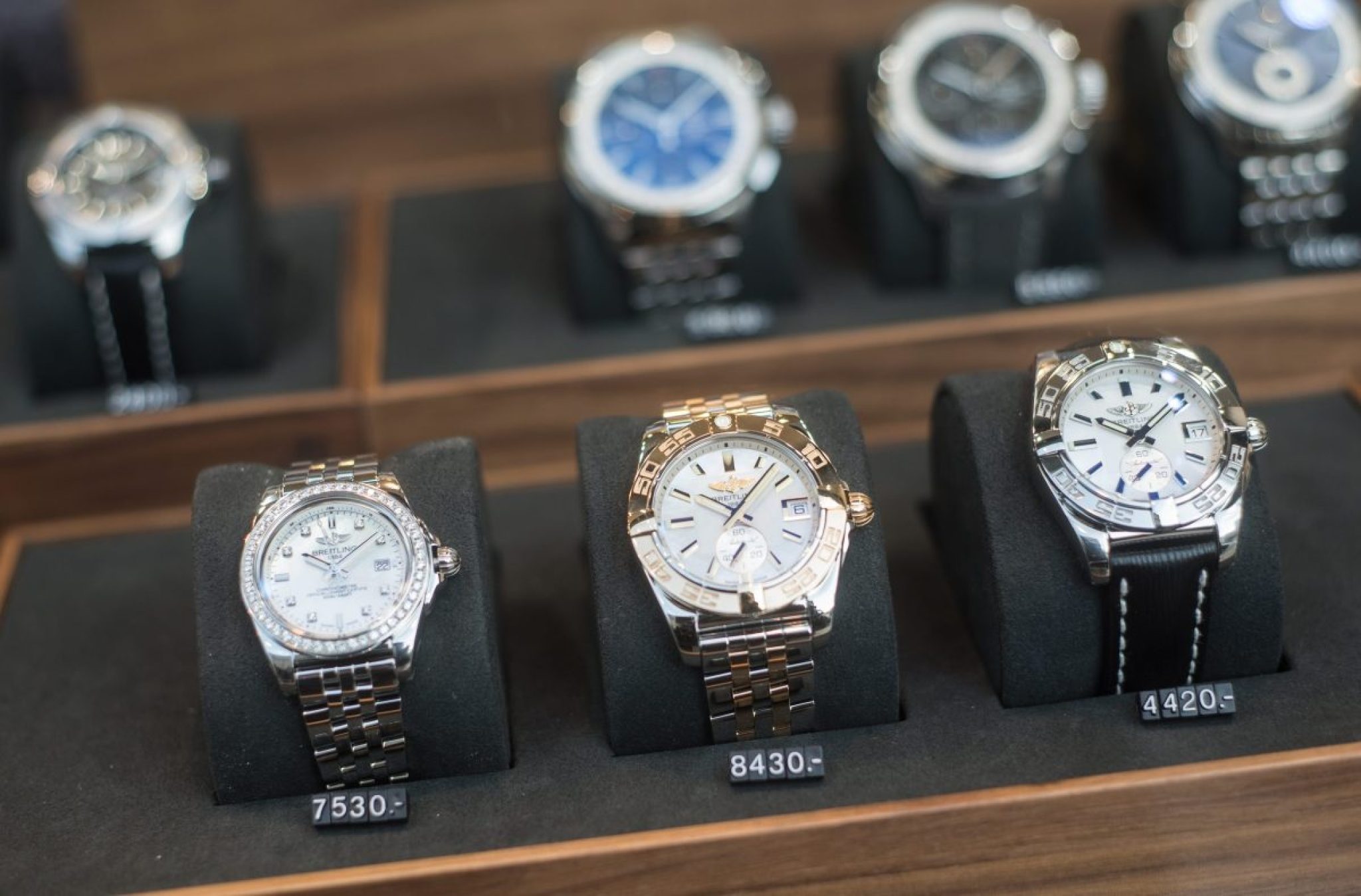 35 Luxury Watches Brand For Women - The Shoe Box NYC