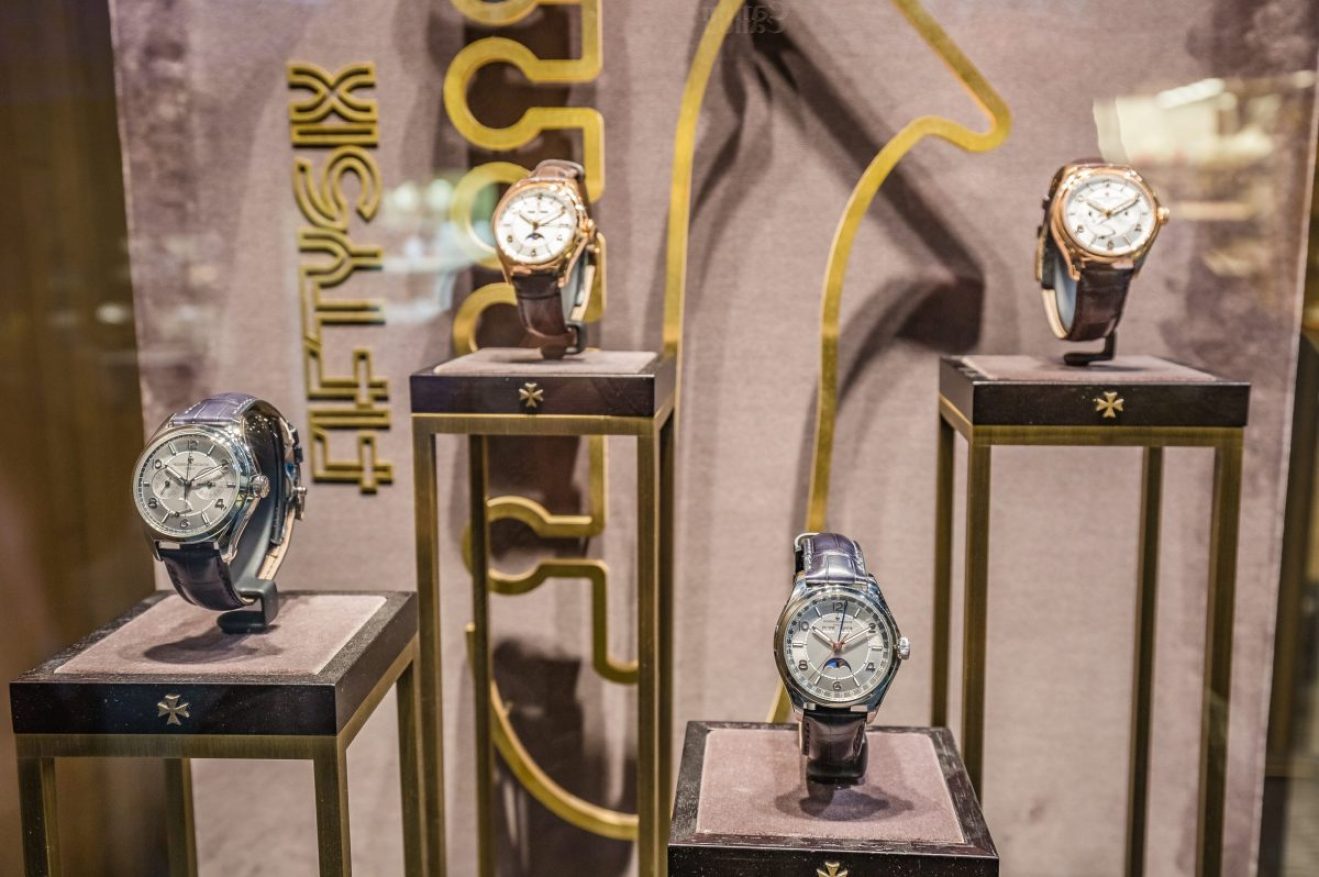 35 Luxury Watches Brand For Women - The Shoe Box NYC