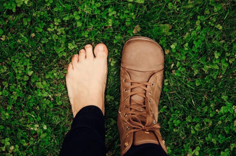 Wide Shoe Size Chart: How to Choose Shoes for Wide Feet? - The Shoe Box NYC