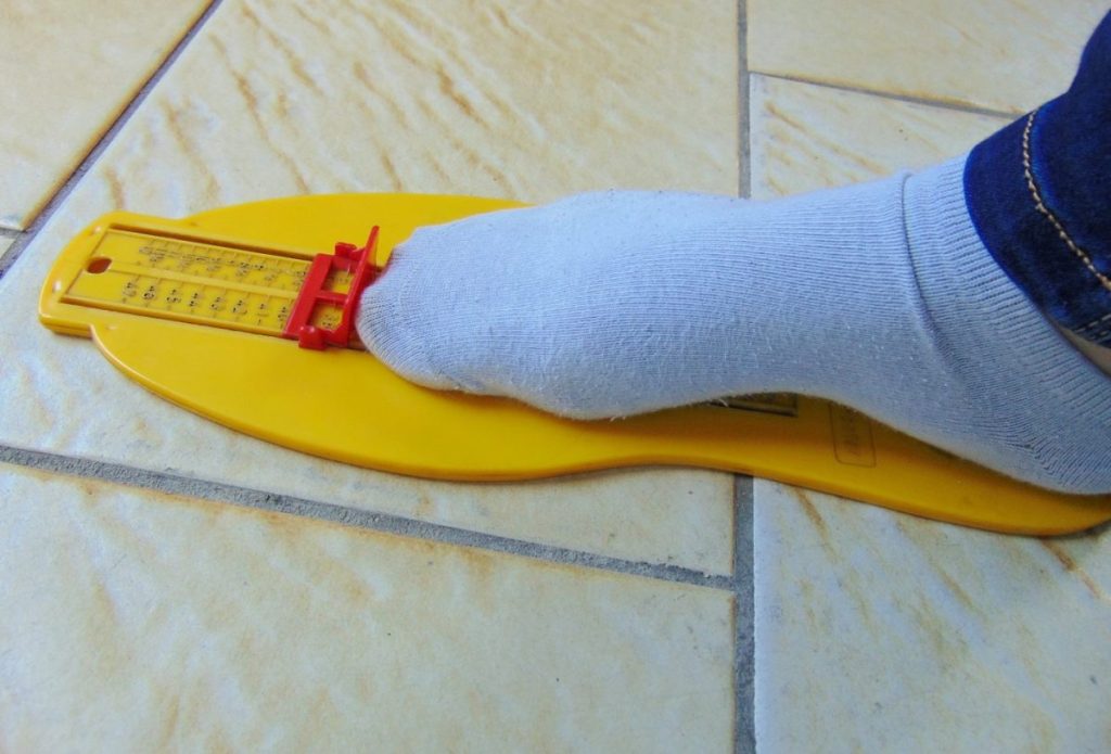 Foot Length To Shoe Size Chart: 5 Factors That Influence How a Shoe ...